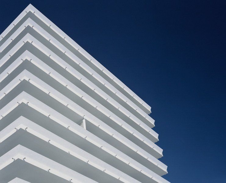 Todd Eberle, la fotografía entre el cielo y la arquitectura - LIBROS ...