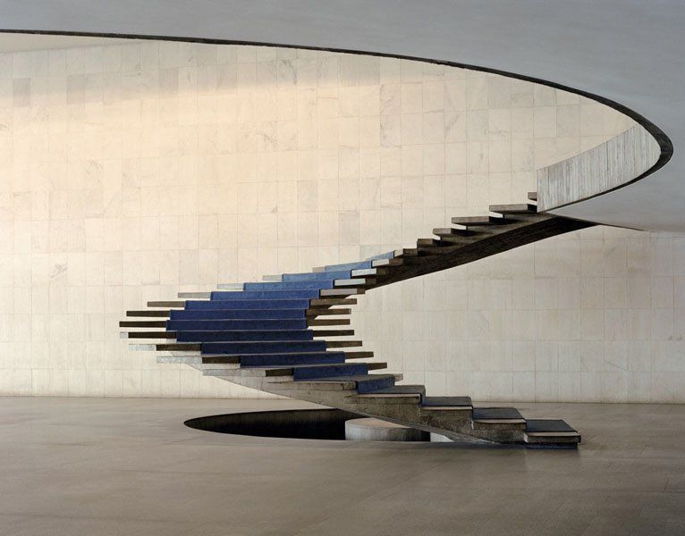 Todd Eberle, la fotografía entre el cielo y la arquitectura - LIBROS ...